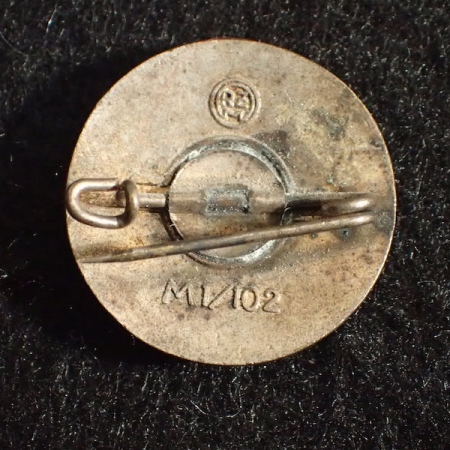 WWII German Hitler Youth Shooting Badge - RZM M1/102 - Frank & Rief ...