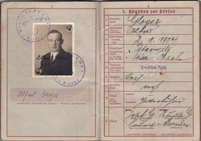 WWII German Wehrmacht Wehrpass ID & Wehrmacht Führerschein ...